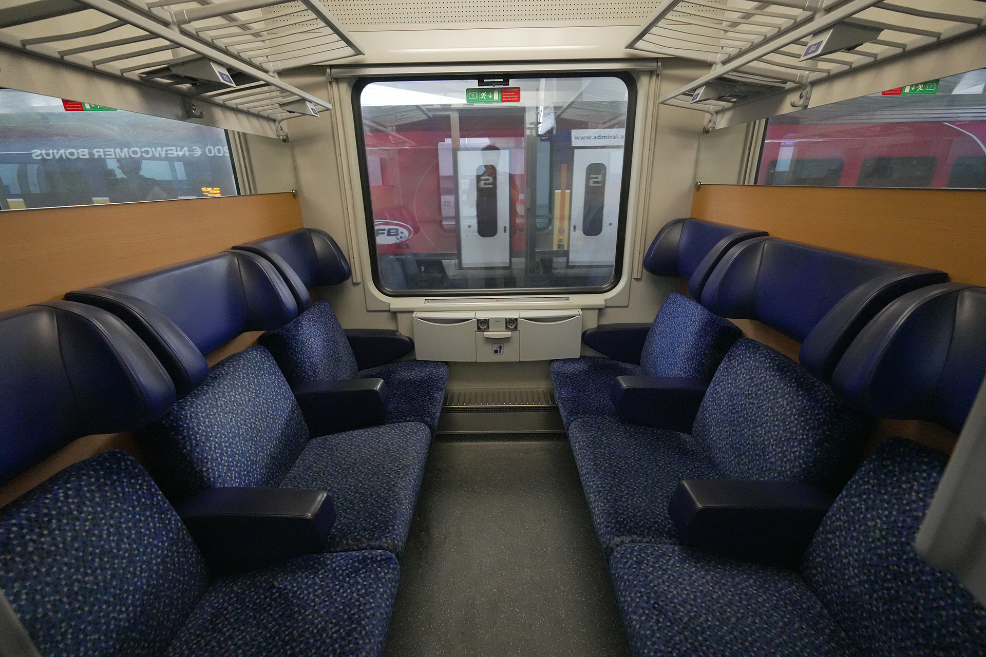 【車両紹介】Bmz61＜2等車コンパートメント＞｜オーストリア鉄道ラボ